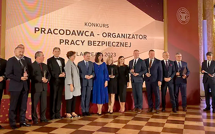 FAMOT als sicherer Arbeitgeber ausgezeichnet